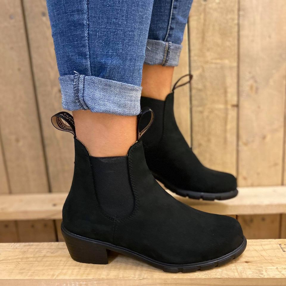 FEMMES – Le Sous-Sol